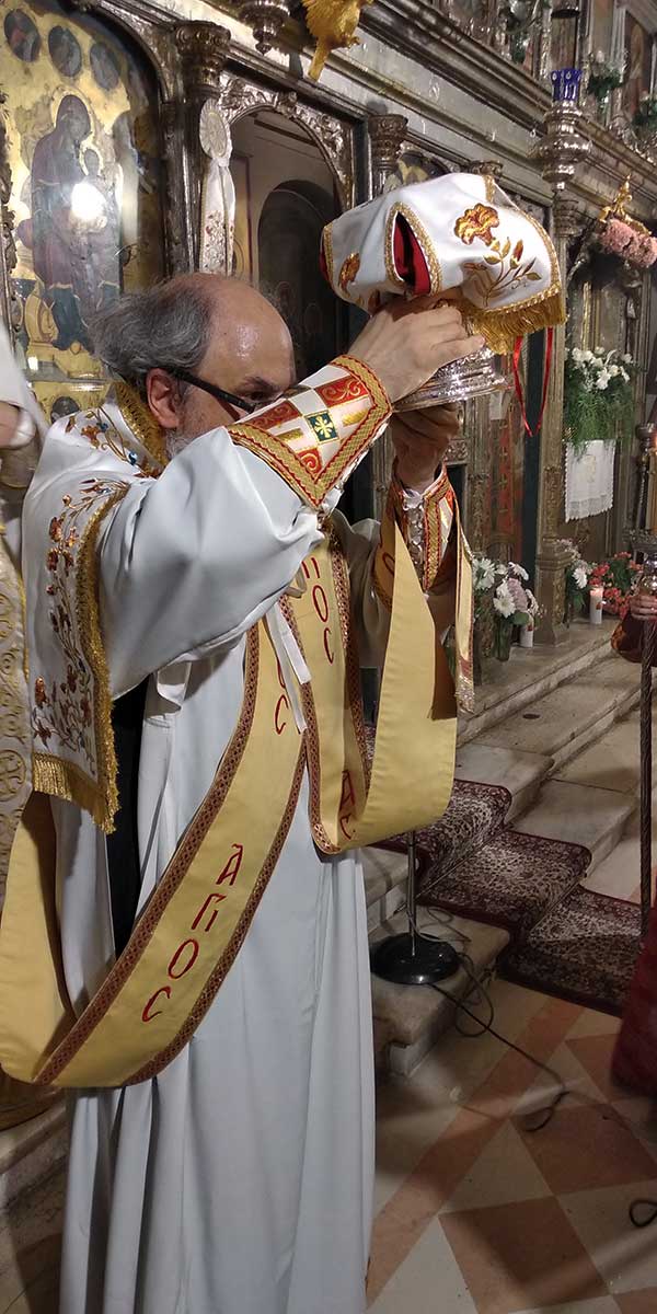 Ο ΜΗΤΡΟΠΟΛΙΤΗΣ ΜΑΣ κ. ΝΕΚΤΑΡΙΟΣ ΠΡΟΕΞΗΡΧΕ ΤΗΣ ΠΑΝΗΓΥΡΕΩΣ ΤΟΥ ΝΑΟΥ ΜΑΣ ...
